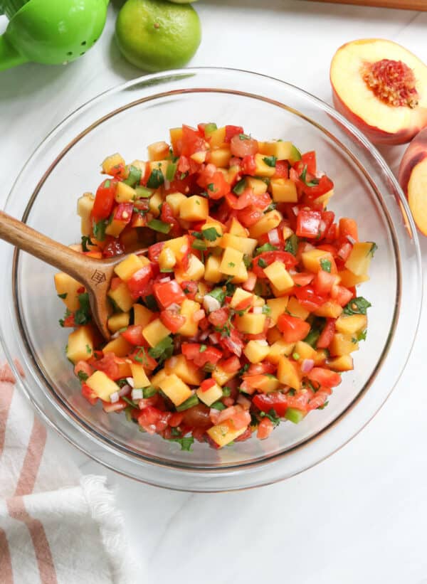 Easy Peach Salsa - Detoxinista