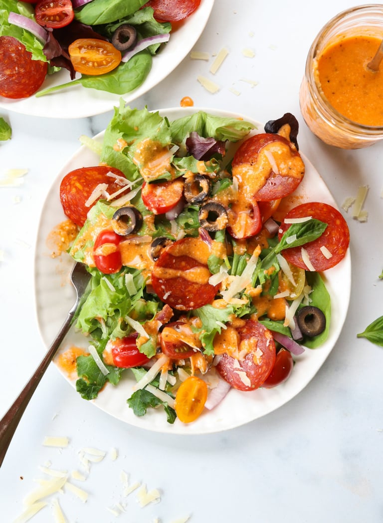 Easy Pizza Salad - Detoxinista