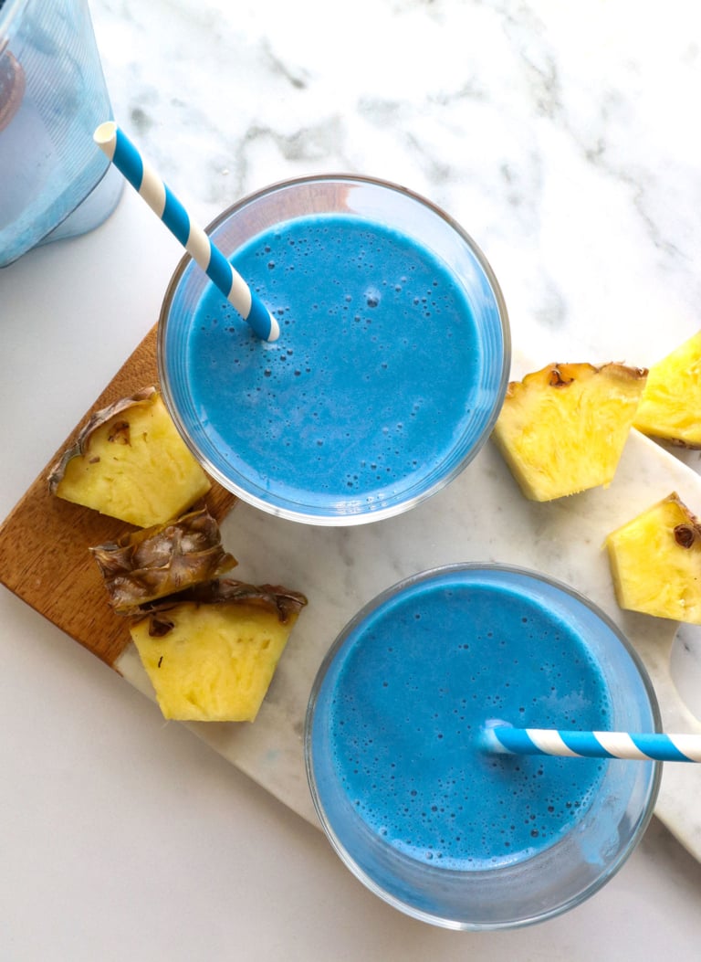 Blue Smoothie (No Food Dye!) - Detoxinista